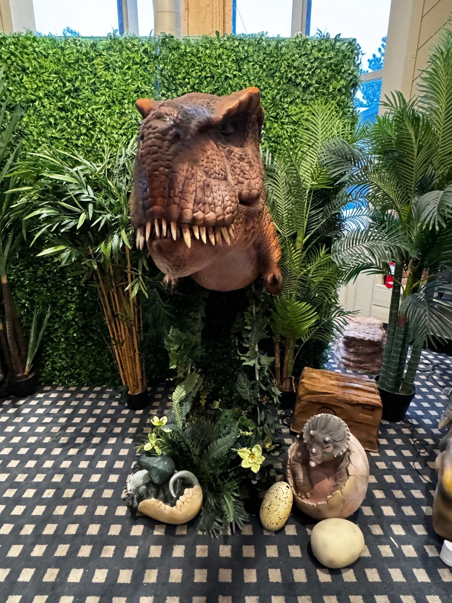 Animated T-Rex Dino Head – Custom Prop Rentals